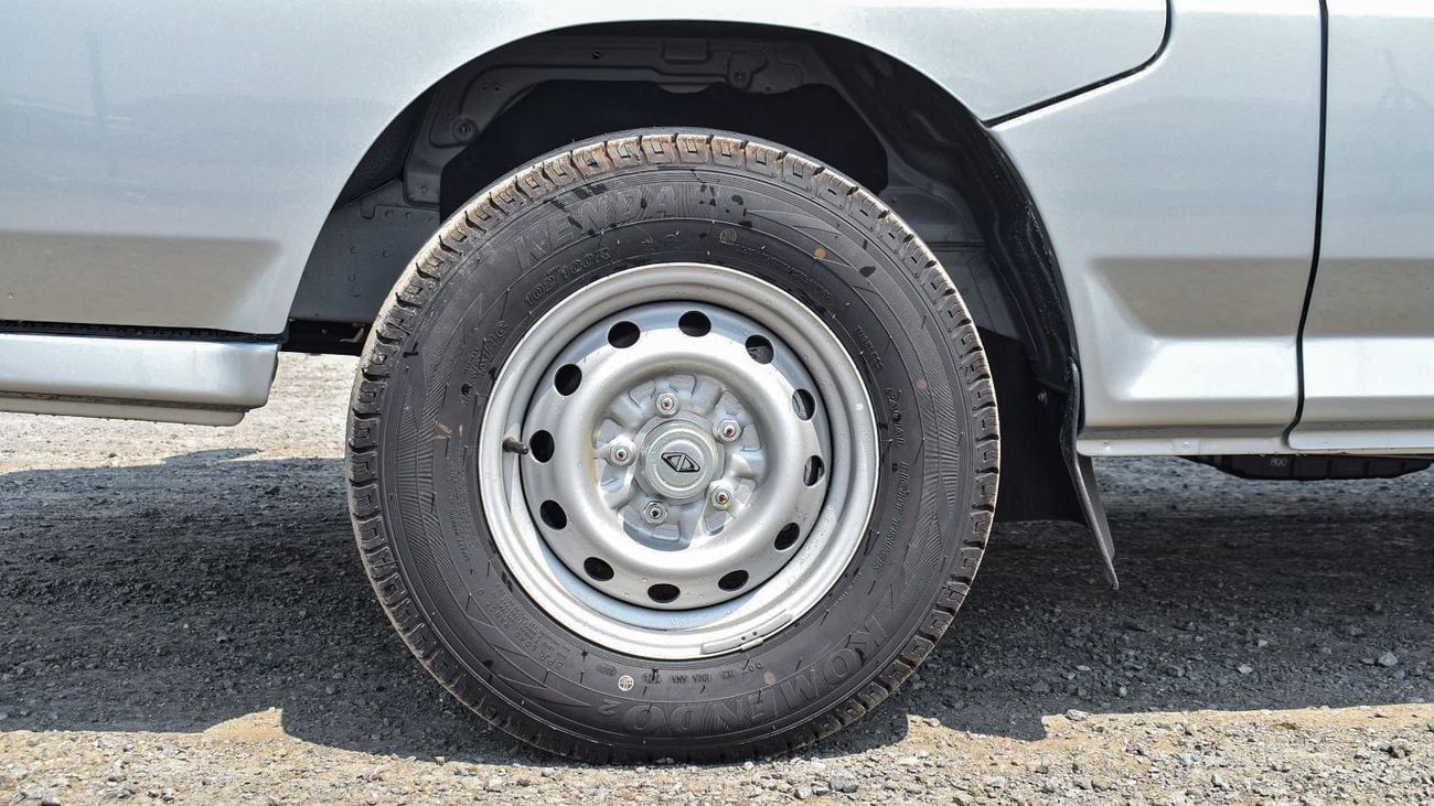 New CMC D 260 CMC D260 || Window Van || 8 seater || 2.4L 2WD || 2025 ...