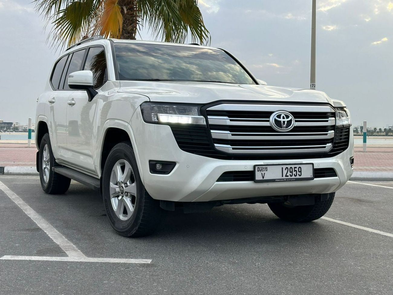 Used Toyota Land Cruiser EXR 3.5L 2022 for sale in Dubai - 853984