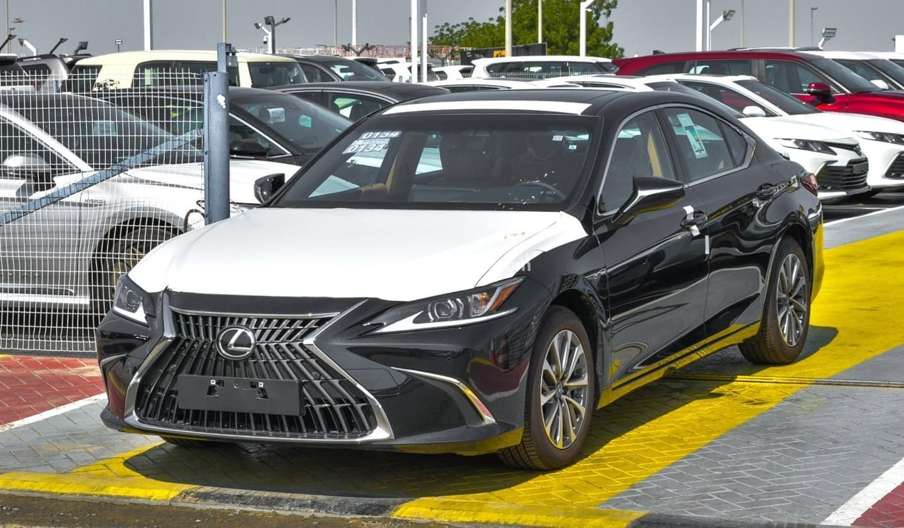 New LEXUS ES 300 HYBRID GCC 2023 BLACK 2023 for sale in Dubai - 680328