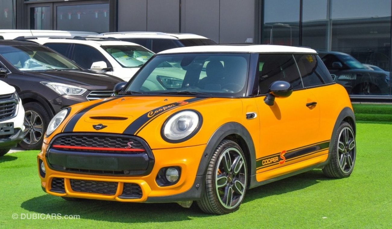 Used Mini Cooper S 2015 for sale in Sharjah - 547710