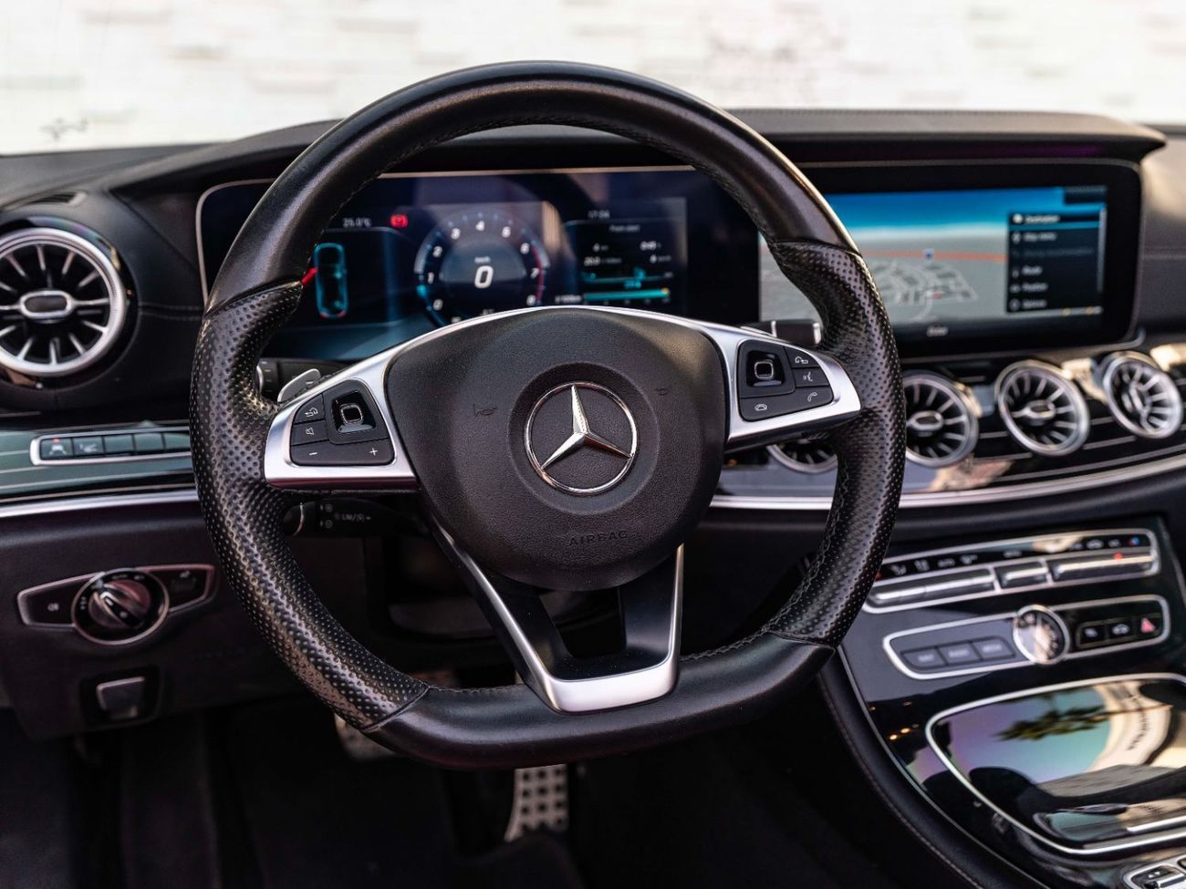 Used Mercedes Benz E 200 Coupe Premium Plus 2018 for sale in Dubai - 948865