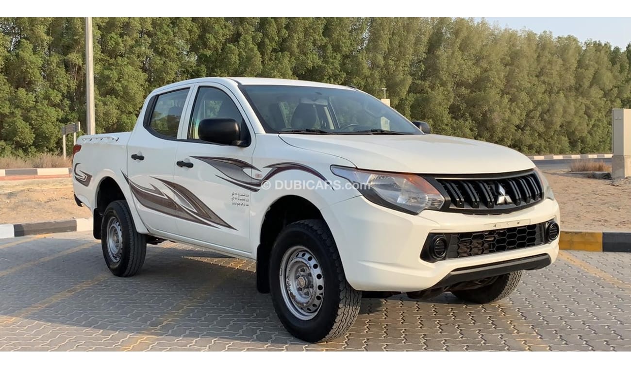 Used Mitsubishi L200 2016 4x4 Ref# 477 2016 for sale in Sharjah - 453773