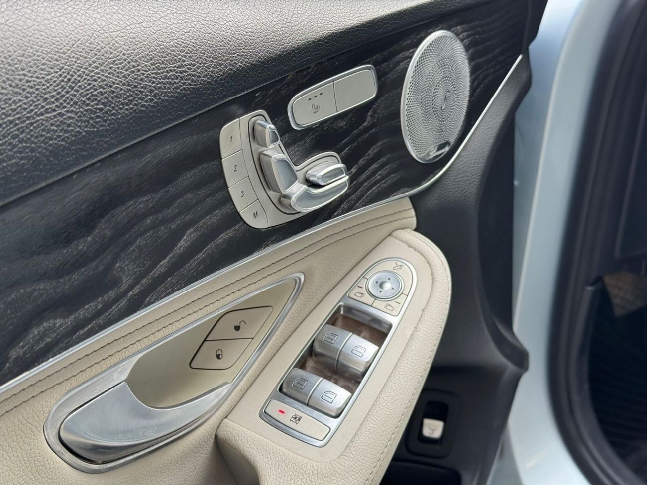 Used Mercedes-Benz C 300 AMG Pack 2.0L 2.0T V4 / AMG KIT / FULL OPTION / PROMASTER SOUND SYSTEM ...