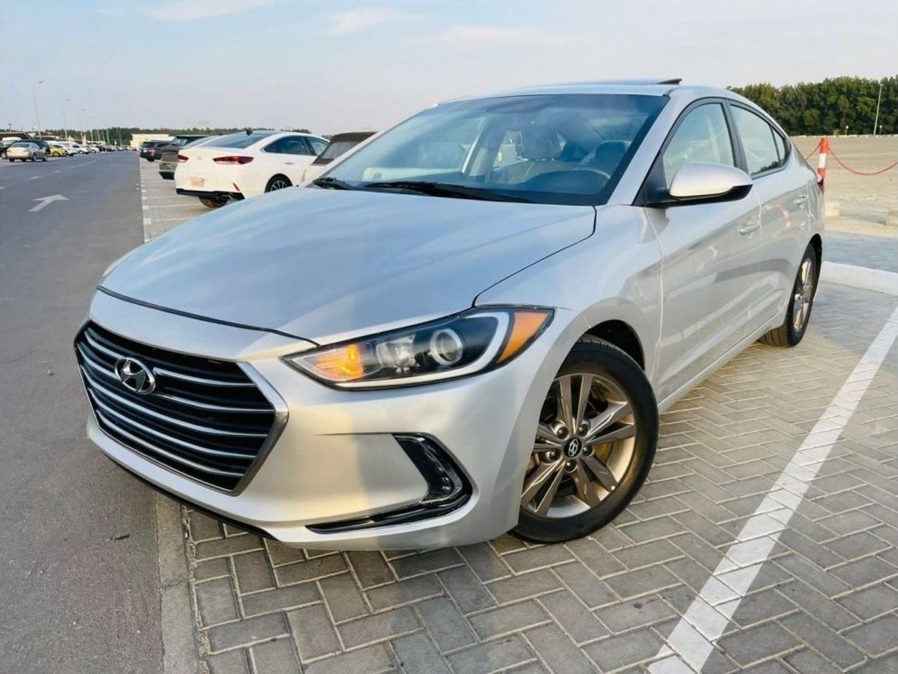 Used Hyundai Elantra GL 2000cc 2018 for sale in Sharjah - 574030