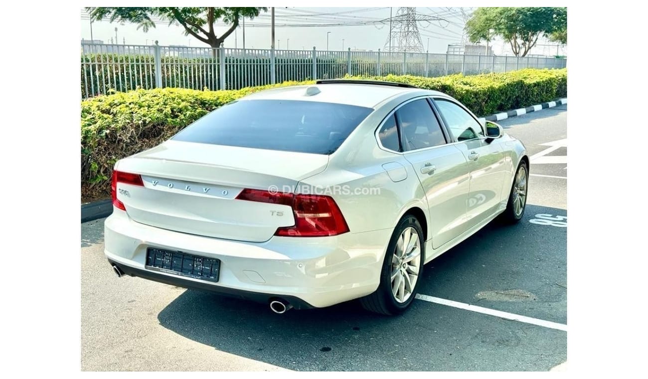 مستعملة فولفو S90 مومنتوم 2019 للبيع في دبي - 698743