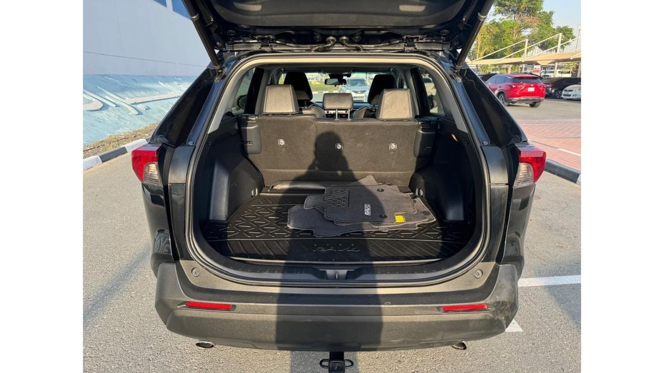 Used Toyota RAV4 2019 XLE PREMIUM AWD FULL OPTION 2019 for sale in ...