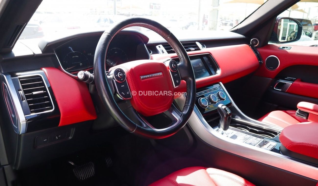 Used Land Rover Range Rover Super charge 2016 for sale in Sharjah - 465227