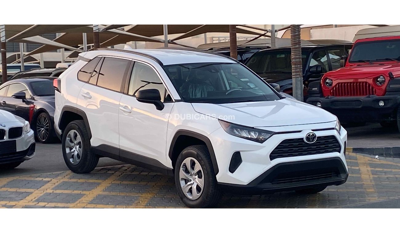Used Toyota RAV 4 2019 for sale in Sharjah - 410440