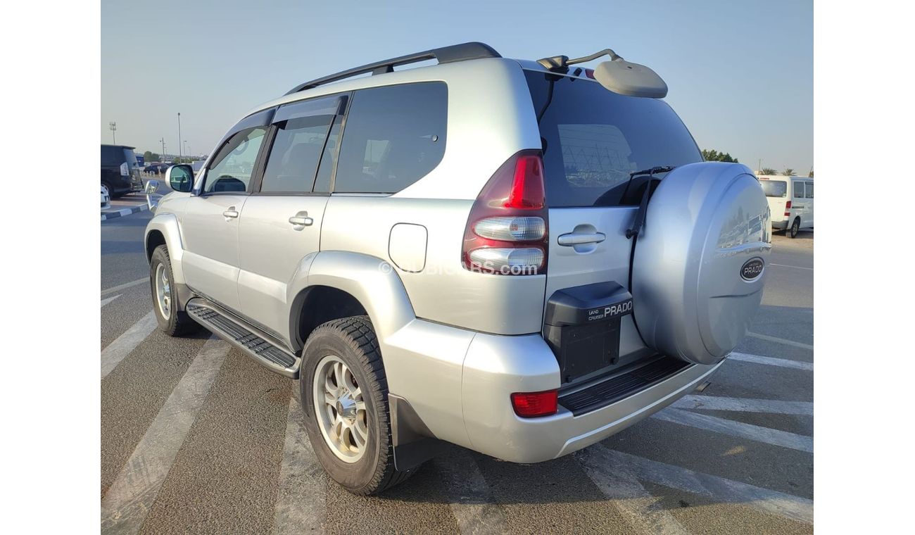 Used Toyota Prado TRJ120-5012697 2005 for sale in Dubai - 567117