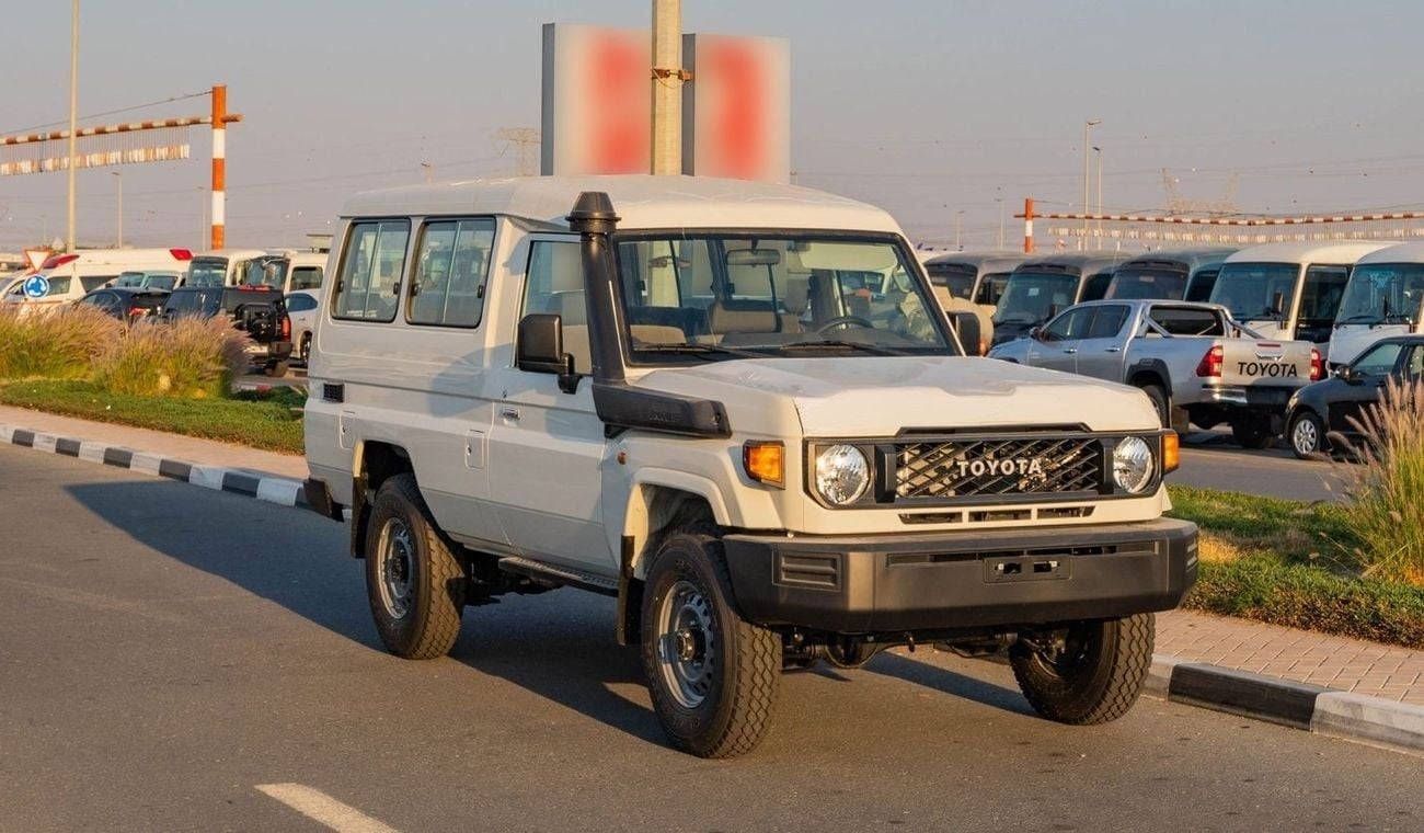 جديدة تويوتا لاند كروزر 70 2025 Toyota Land Cruiser LC 78 V6 4.0L MT Petrol 2025 للبيع في دبي ...