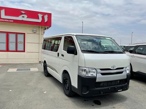 Toyota Hiace Price in UAE, Images, Specs & Features