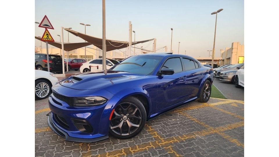 Used Dodge Charger SXT Plus 2020 for sale in Dubai - 747926