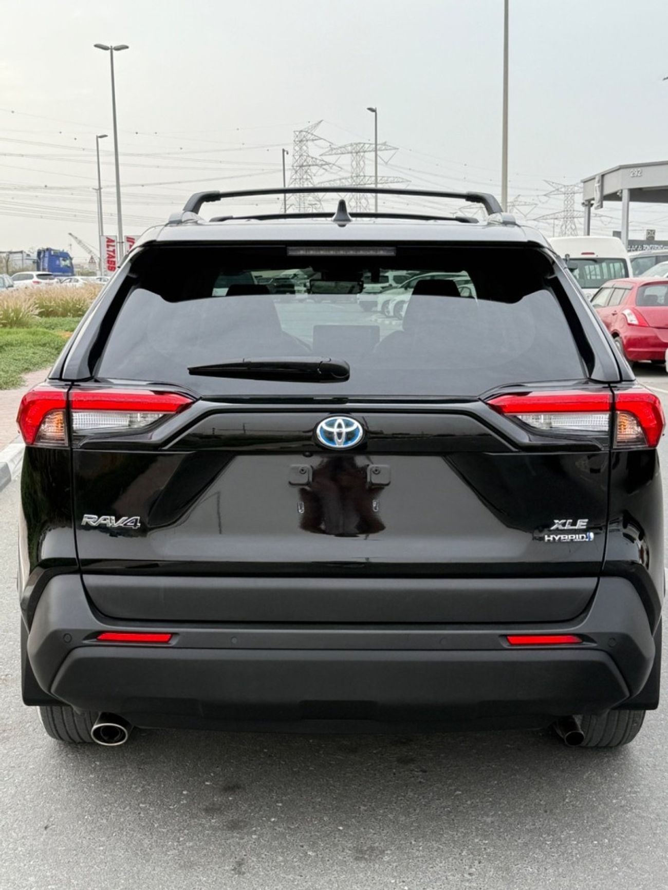 Used Toyota RAV4 RAV4 xle premium Hybrid 4x4 2024 for sale in Dubai - 830511