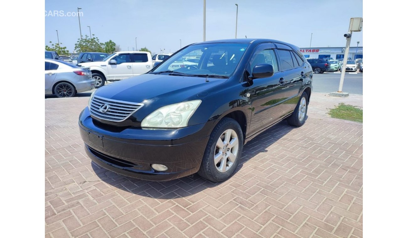 Used Toyota Harrier ACU30-0042884 2005 for sale in Dubai - 611074