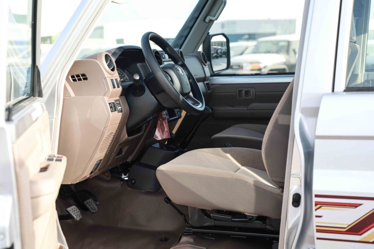 New Toyota Land Cruiser Pick Up 2024 Toyota LC79 4X4 Double Cab 4.5 V8 ...