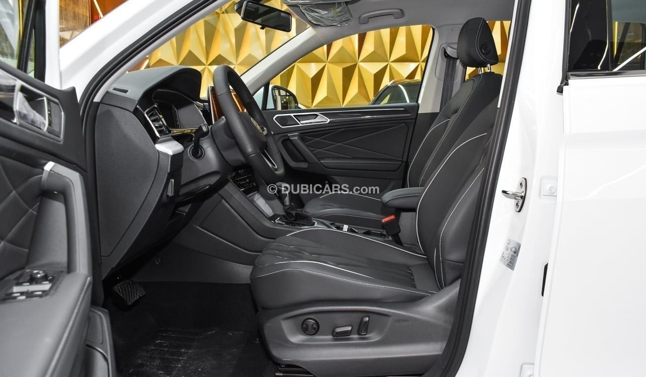 New VOLKSWAGEN TIGUAN 300 TSI 2WD | 2023 2023 for sale in Dubai - 720403
