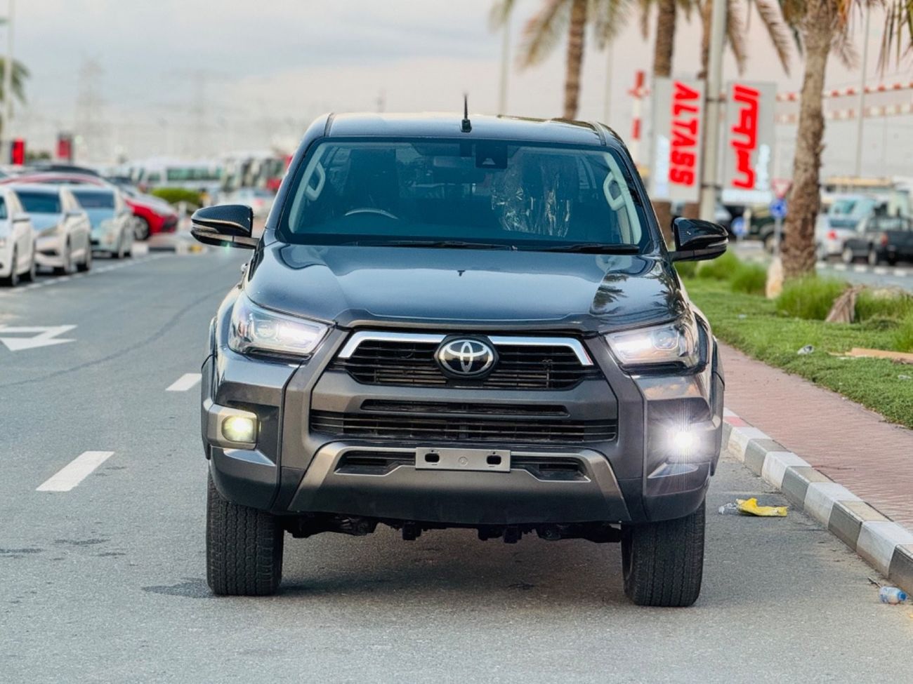 Used Toyota Hilux RHD 2020 for sale in Dubai - 749626