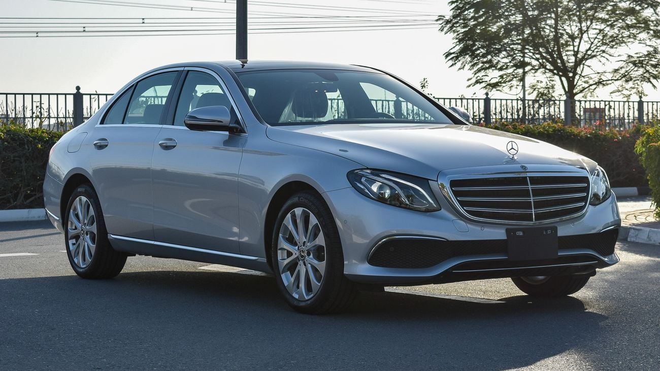 New Mercedes-Benz E300 2019 for sale in Dubai - 304623
