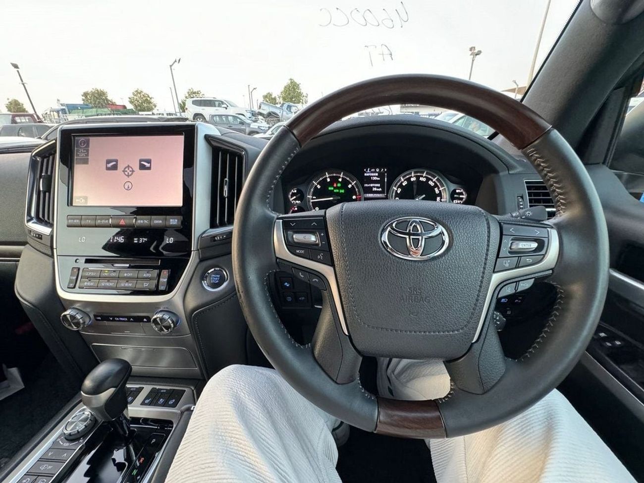 Used TOYOTA LAND CRUISER LC200 2017 ZX RHD PETROL 2017 for sale in ...