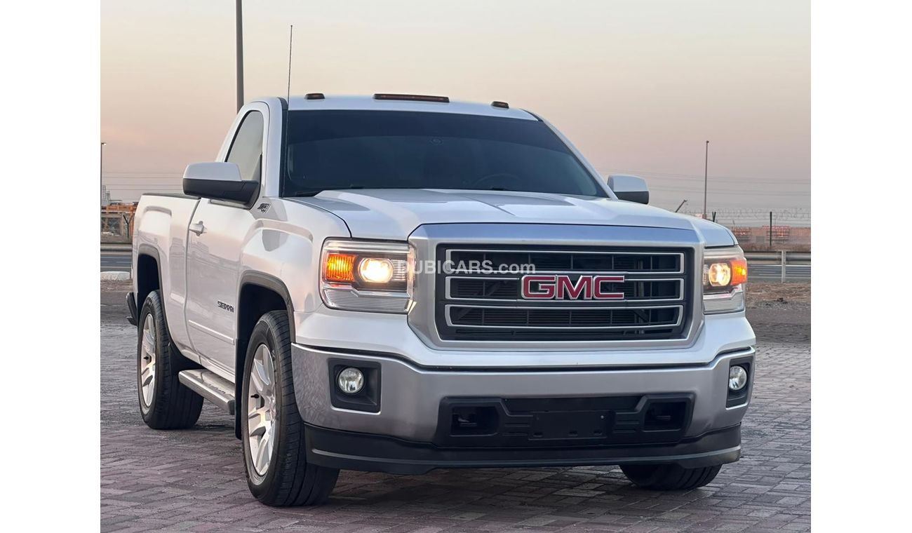 Used GMC Sierra 1500 SLE 2015 for sale in Dubai - 686241