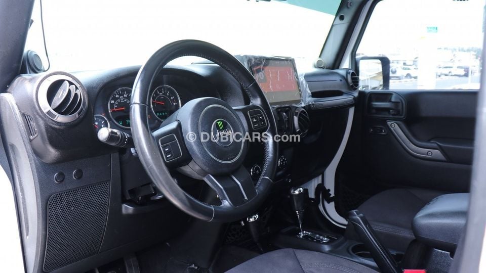 Used Jeep Wrangler Mercenary 2013 for sale in Dubai - 460415