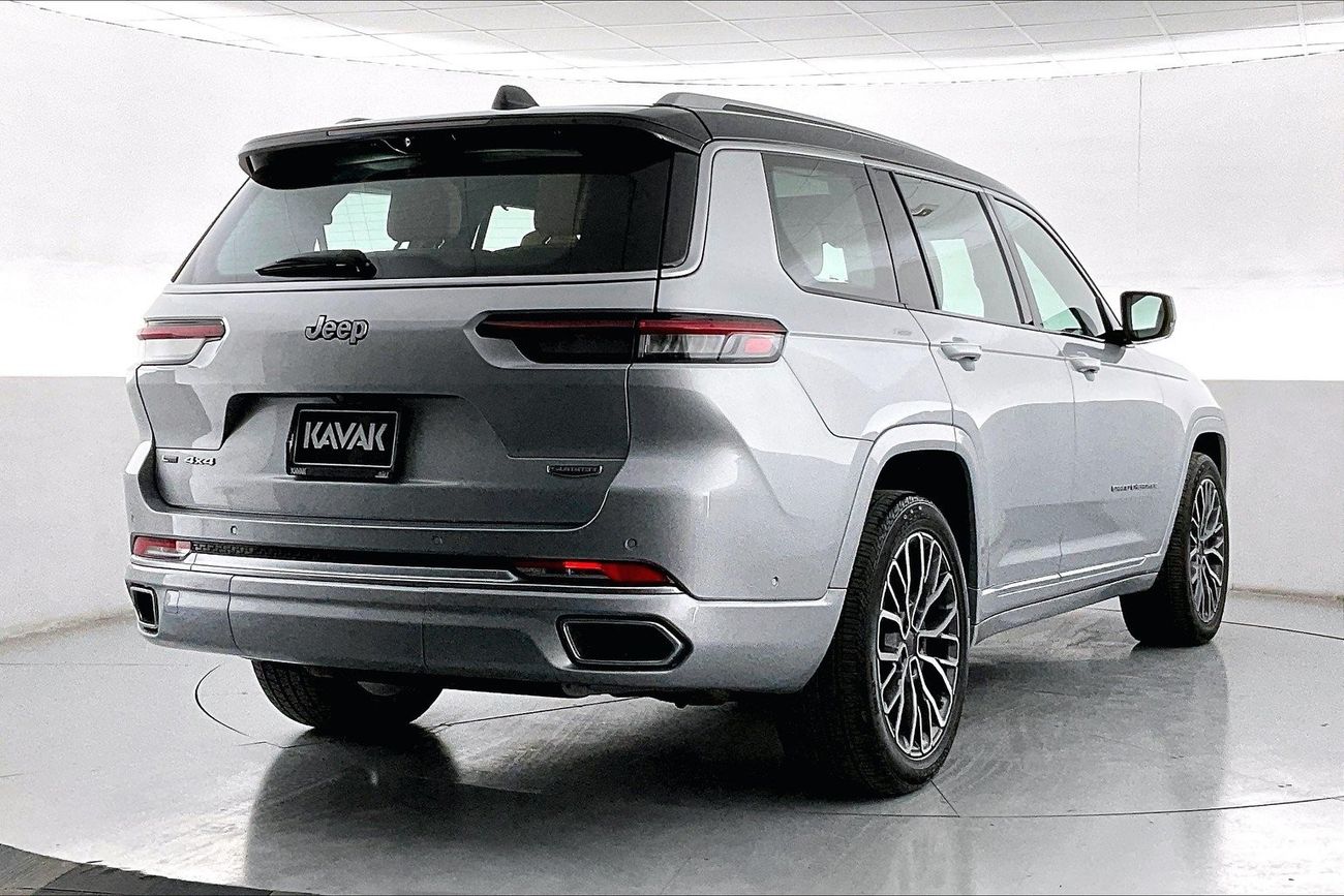 Used Jeep Cherokee Summit Reserve 2021 for sale in Dubai - 682875