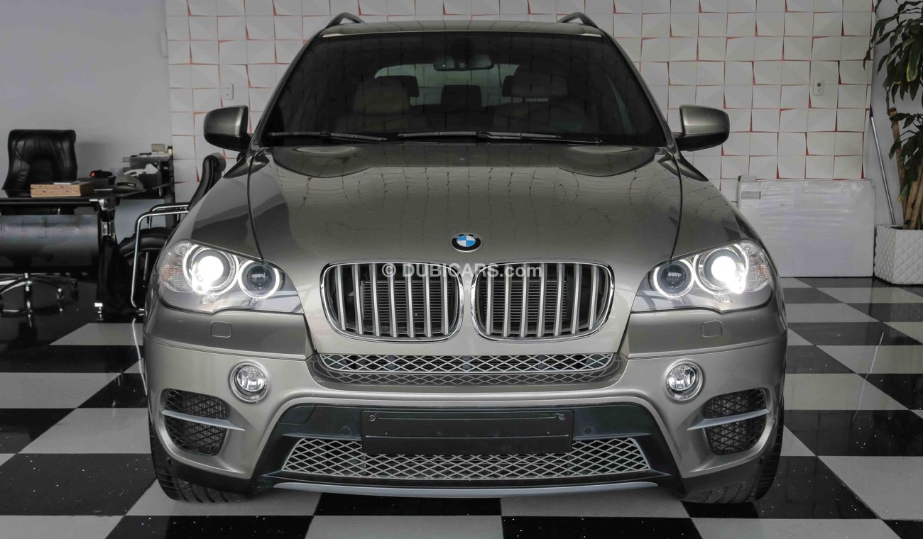 Used BMW X5 Xdrive 50i 2012 for sale in Dubai - 106977