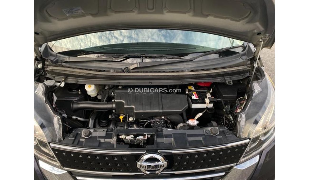 Used Nissan Z B21A 2017 for sale in Japan - 680807