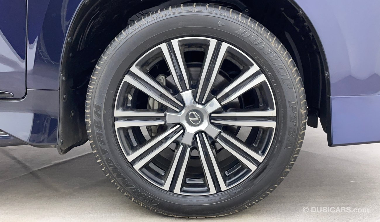 Used Lexus LX570 Signature 5700 2019 for sale in Dubai - 490051