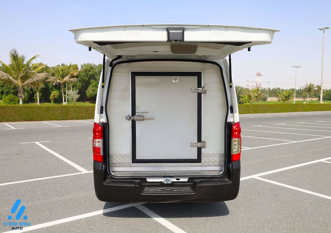 Used Nissan Urvan 2021 NV350 2.5L RWD Petrol M/T - Thermal - Freezer Van - Like New Condition ...