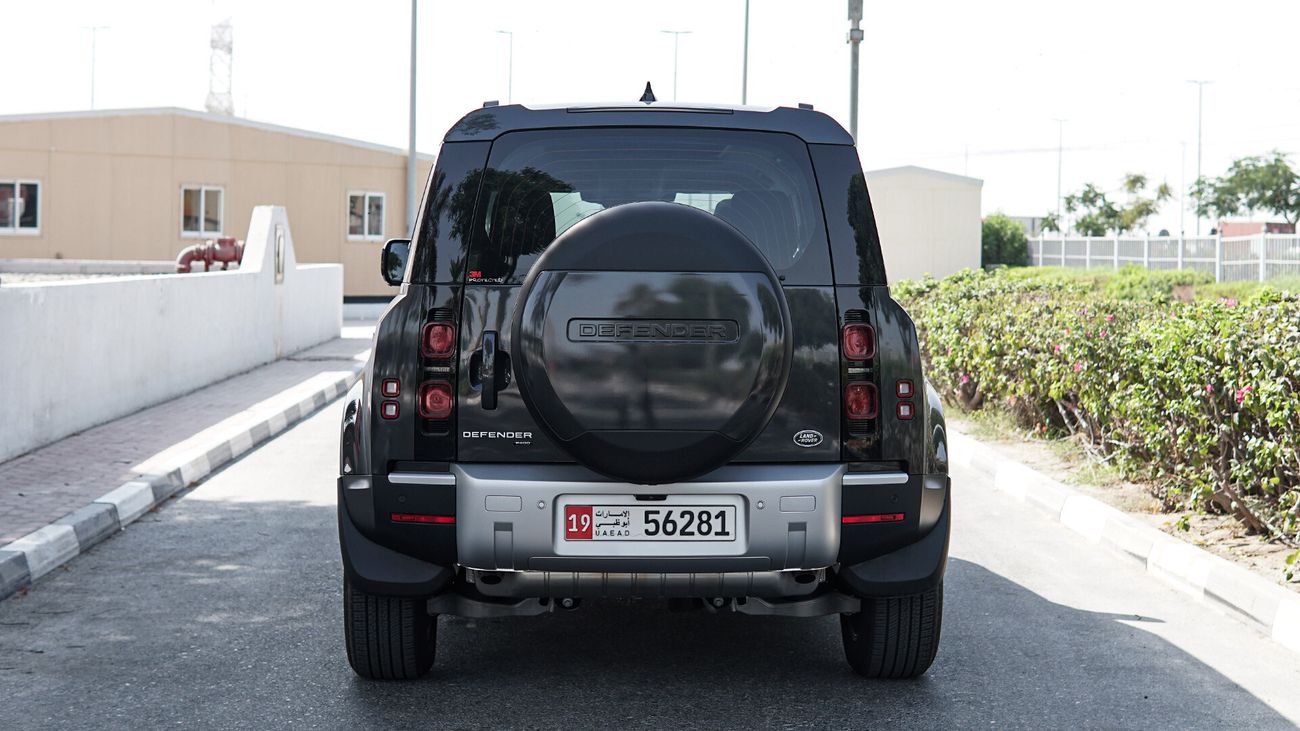 Used Land Rover Defender 100, SE P400, 2023, With Service Contract ...