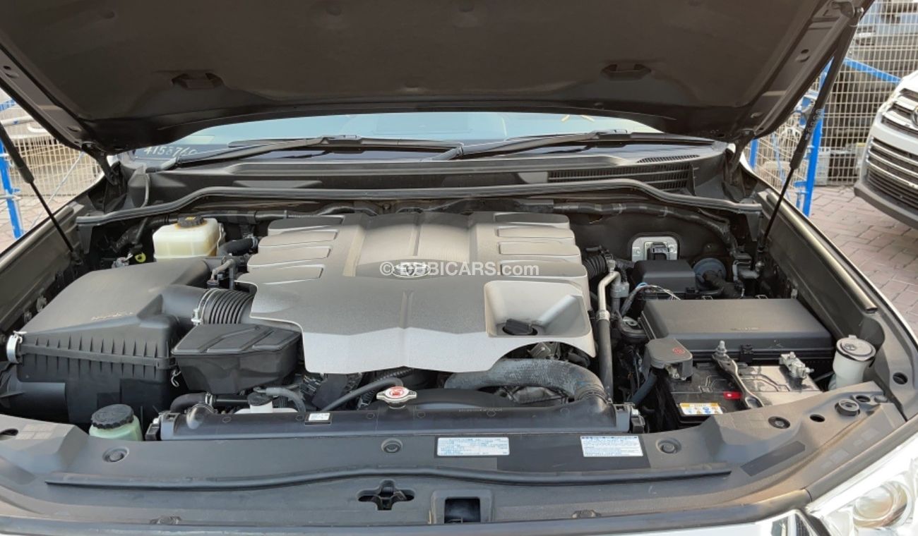 Used Toyota Land Cruiser Toyota ZX Landcruiser black color petrol ...