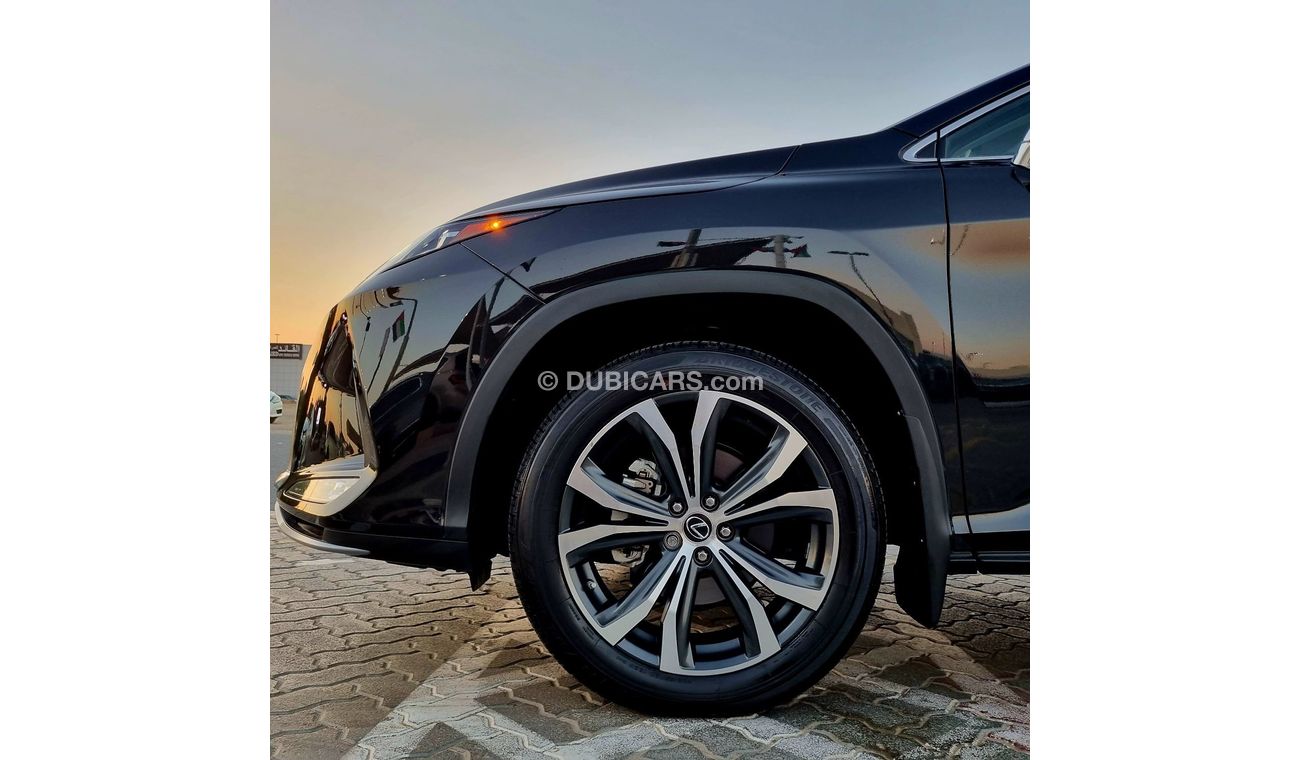 Used Lexus RX350 Clean Title 2022 for sale in Dubai - 692777