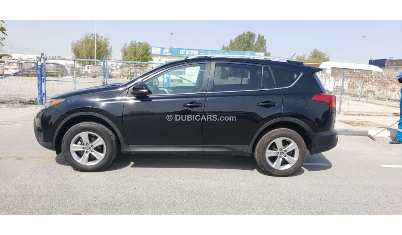 Used TOYOTA RAV4 XLE FULL OPTION 2015 2015 for sale in Dubai - 360931