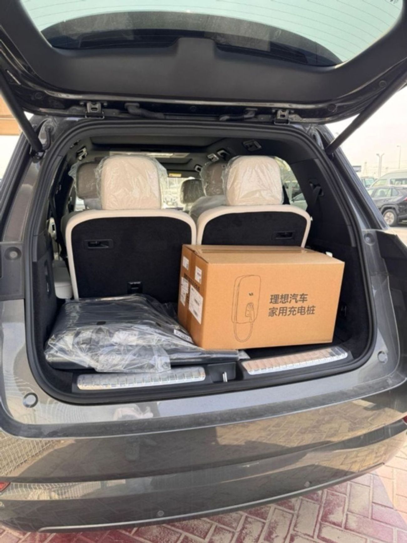 New Li Auto L9 2024 LIXIANG L9 ULTRA WITH SIM SLOT APPLICATION 2024 for sale in Dubai - 837540