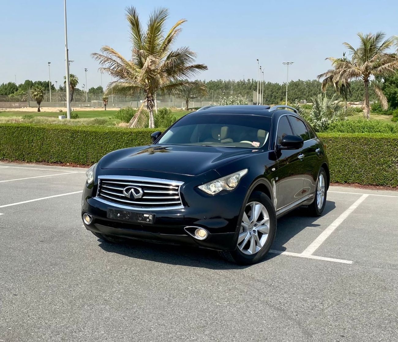 Used Infiniti QX70 Excellence Good condition car GCC 2016 for sale in ...