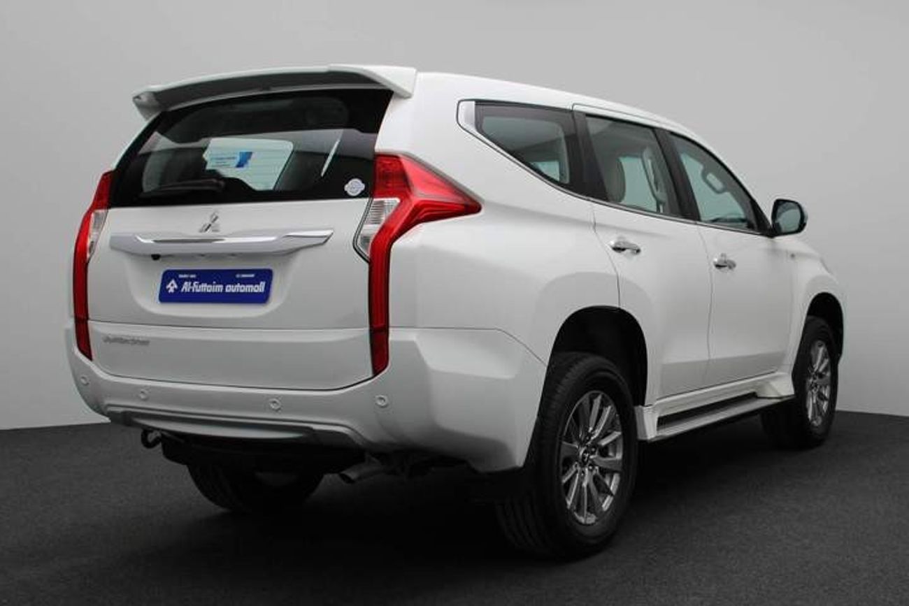Used Mitsubishi Montero GLS MIDLINE 3.0 2019 for sale in Dubai - 640291