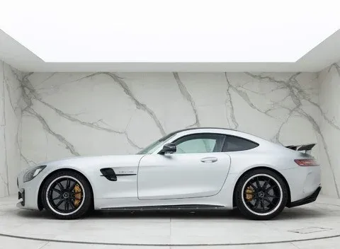 Mercedes-Benz GT63S Price in UAE, Images, Specs & Features