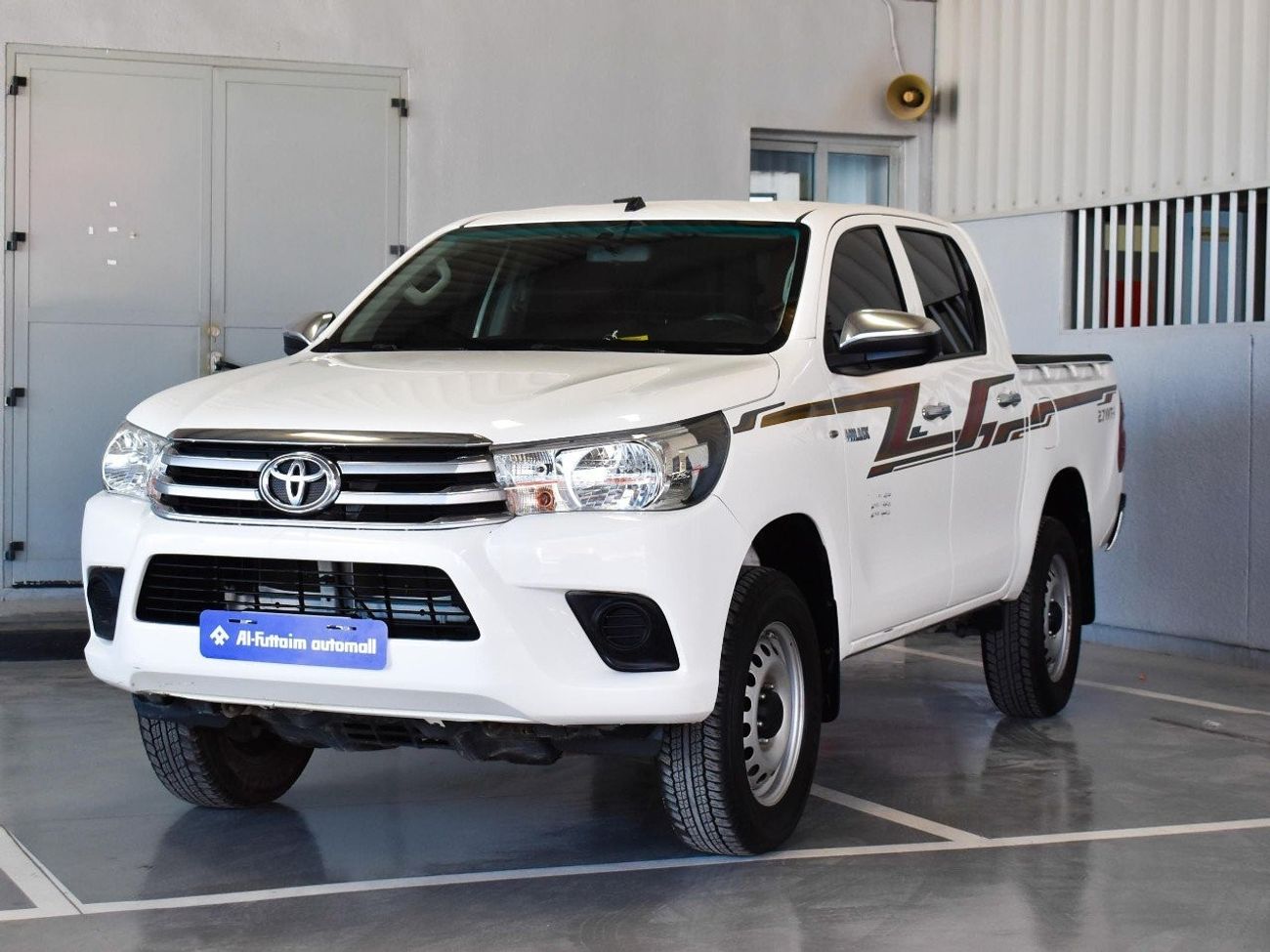 Used Toyota Hilux GL 2.7 2020 for sale in Dubai - 605735