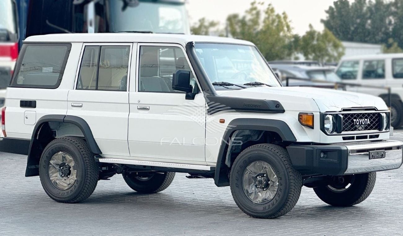 New Toyota Land Cruiser 70 Toyota/LC76 DSL 2.8L AT/000D0 4X4 DELUXE. 9 seater 2025 for sale in ...