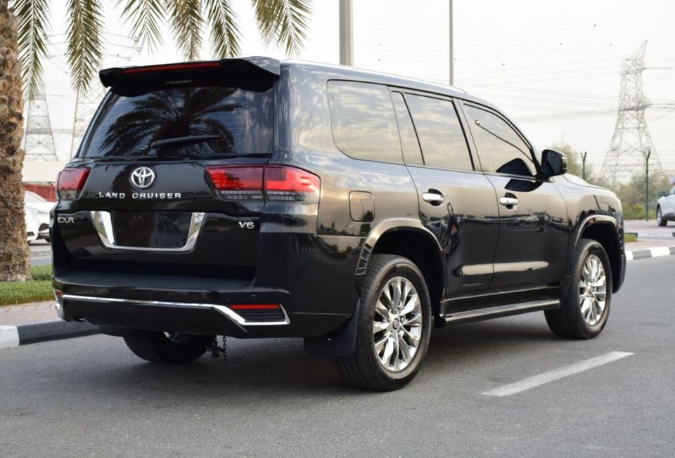 Used Toyota Land Cruiser EXR 2015 for sale in Dubai - 637892