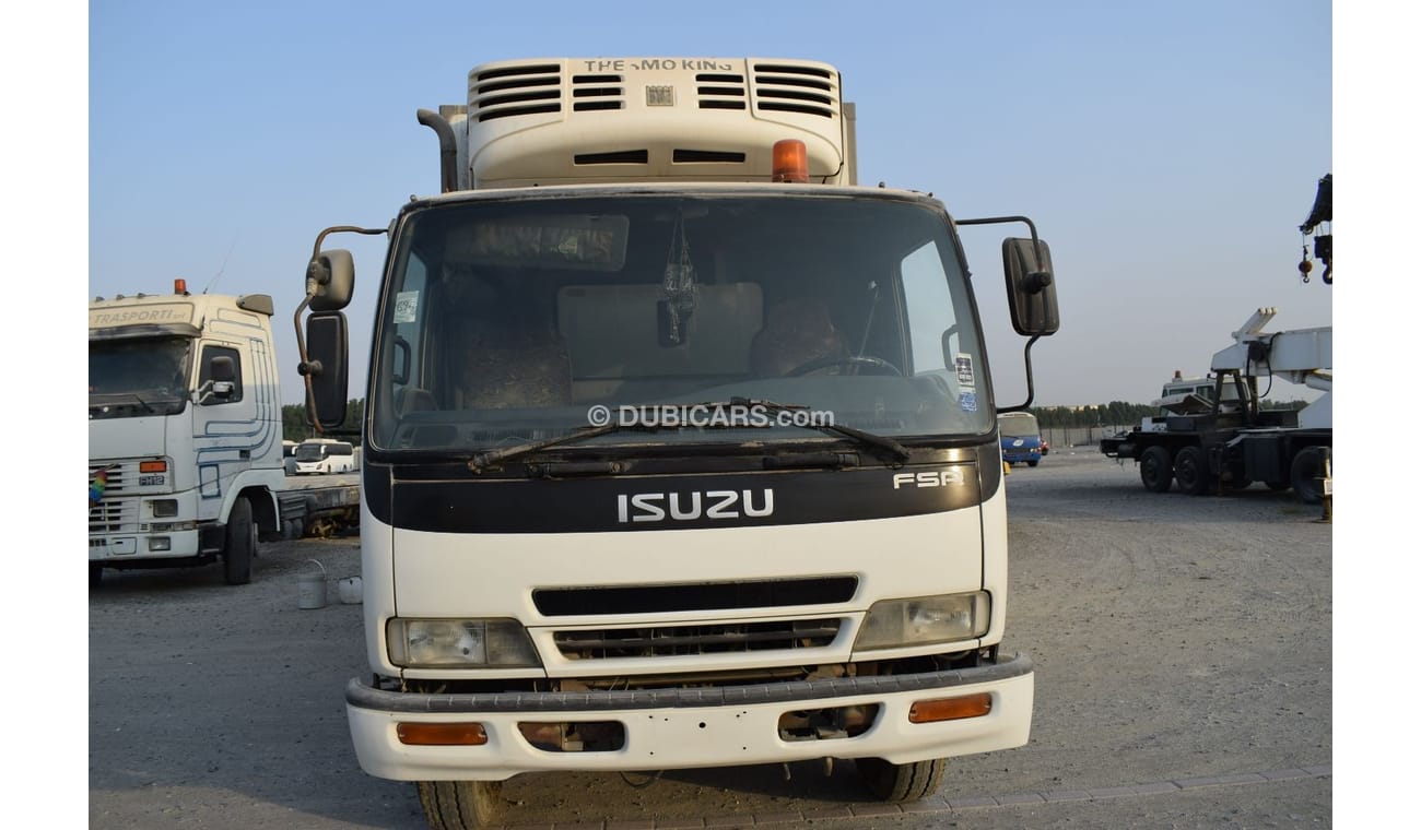 مستعملة إيسوزو FSR Isuzu FSR 7 ton chiller, Model:2007 2007 للبيع في الشارقة - 672509