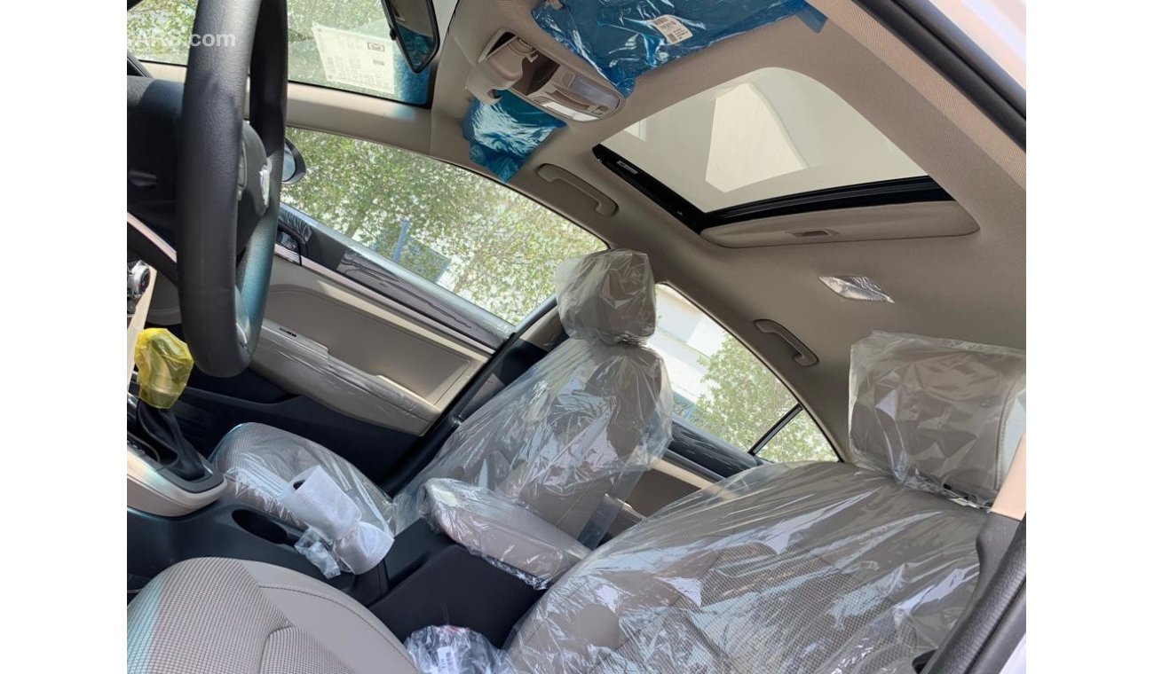 New Hyundai Elantra with sunroof 2019 for sale in Dubai - 239526