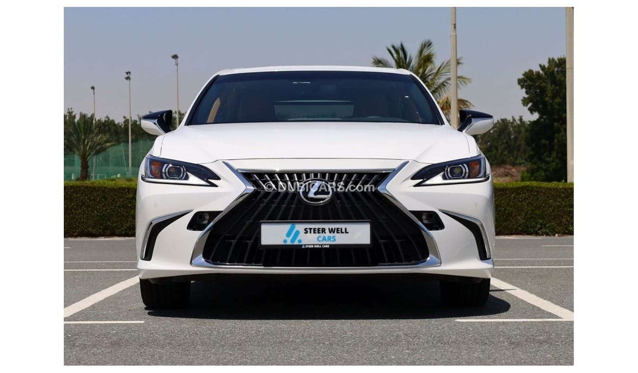 New Lexus ES 300 ES300H 2.5L HYBRID ULTRA LUXURY | GCC SPECS 2023 for sale in Dubai - 575141