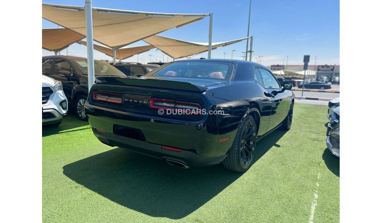Used Dodge Challenger R/T Plus 2020 for sale in Dubai - 609862