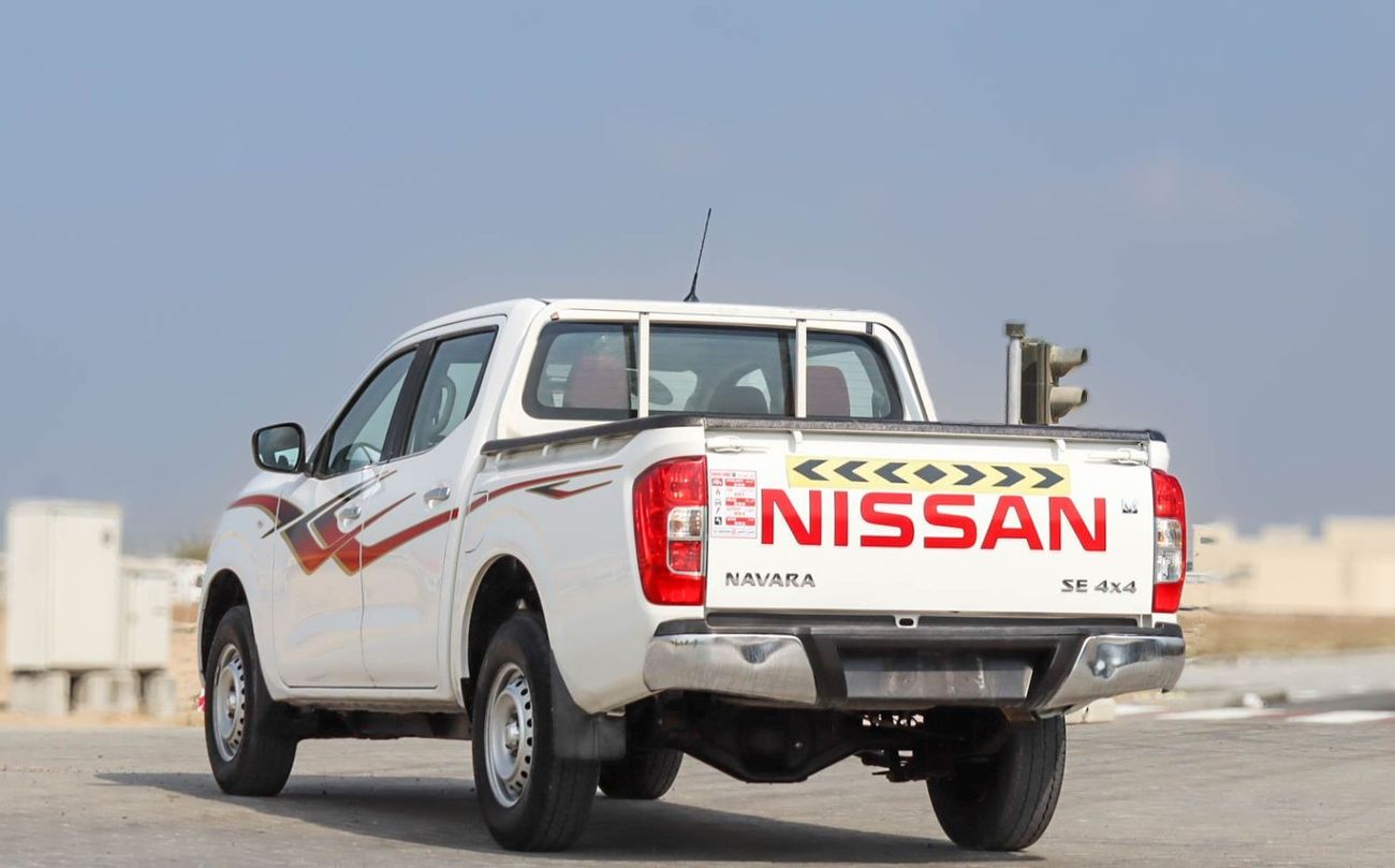 Used Std 2.5L 4WD A/T Nissan Navara 4WD 2020 GCC Original Paint accident-free in excellent ...