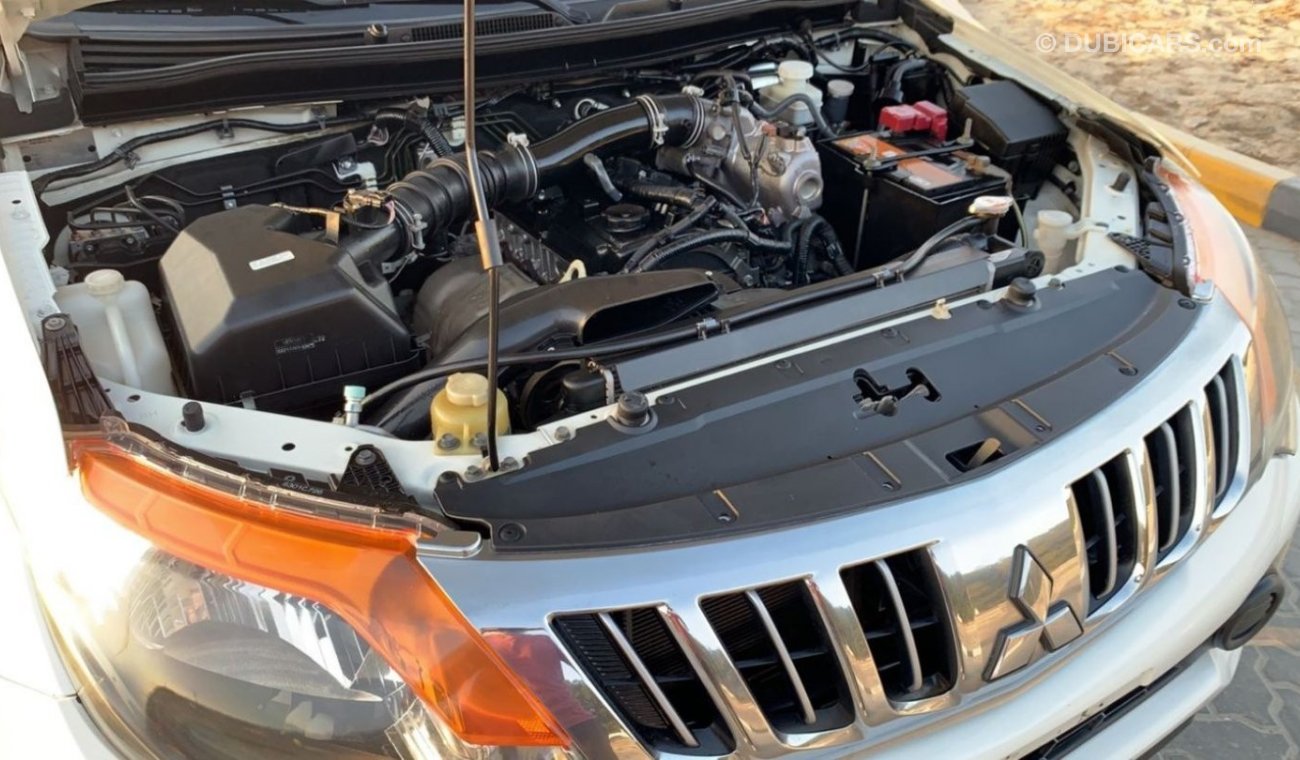 Used Mitsubishi L200 2016 4x4 Ref#680 2016 for sale in Sharjah - 479134