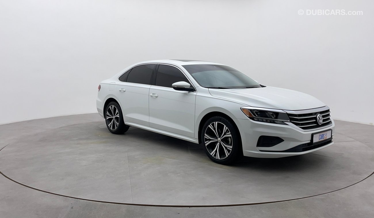 Used Volkswagen Passat SEL 2500 2020 for sale in Dubai - 472538