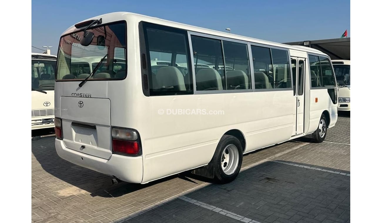 Used Toyota Coaster 2016 for sale in Dubai - 695182