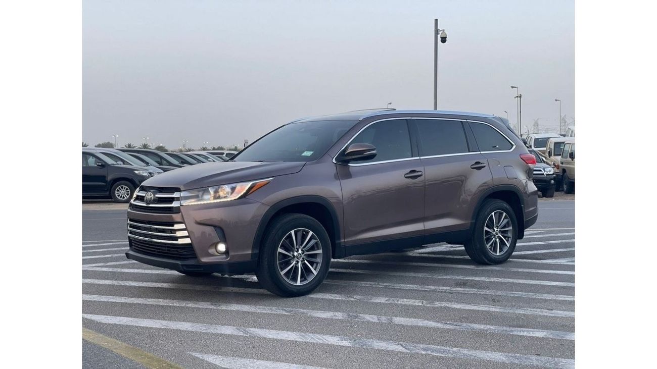 Used 2019 Toyota Highlander XLE 4x4 - 3.5L V6 - Full Option Special ...